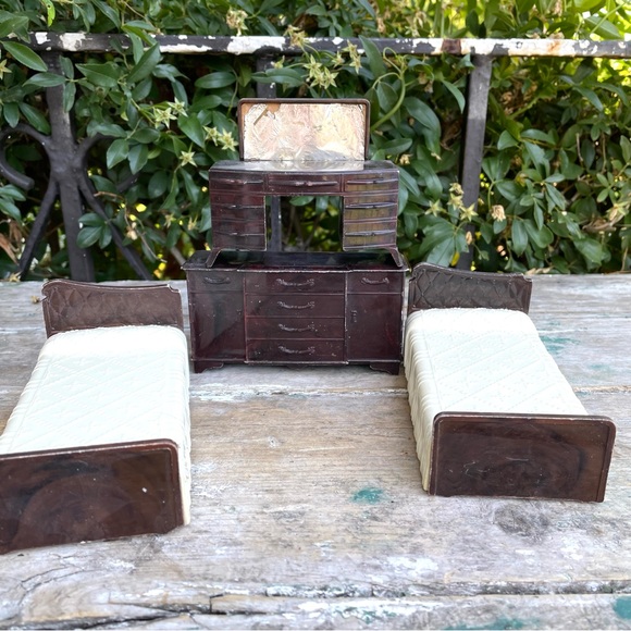 plasco | Toys | Vintage Plasco 95s Dollhouse Furniture Bedroom Set 4 ...
